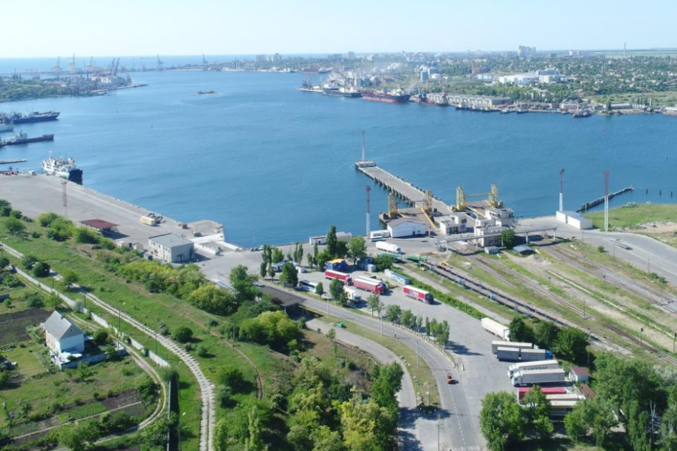 The port of Chornomorsk accepted three vessels, despite the "naval ...