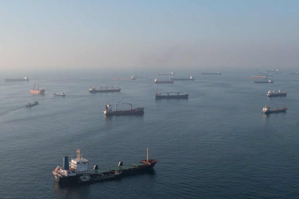 Over 9,000 vessels passed through the Ukrainian maritime corridor in ...