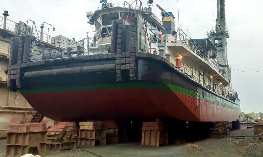 UDS is preparing the "Odesa" steamship for launching from the factory ...