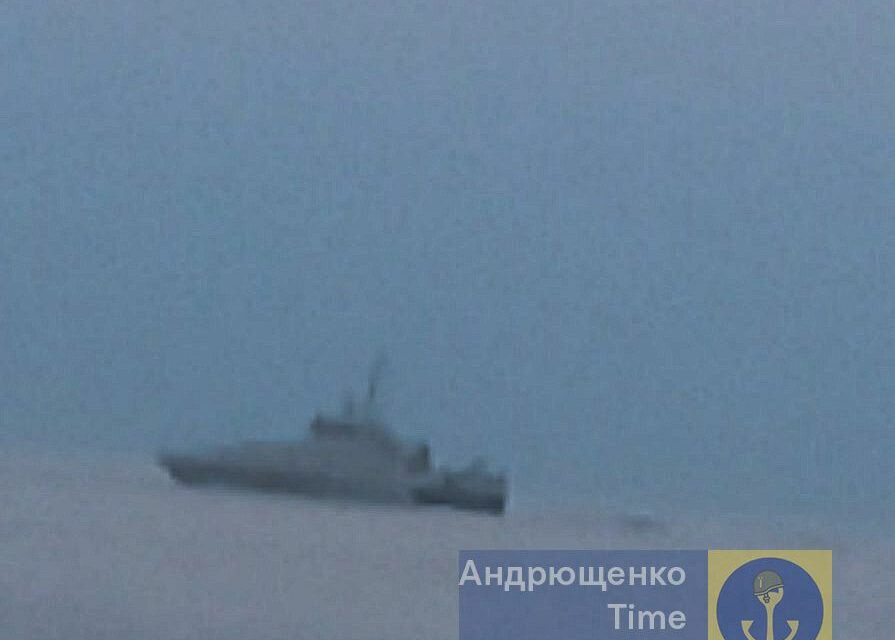 A Russian warship arrived at the port of Mariupol for the first time ...