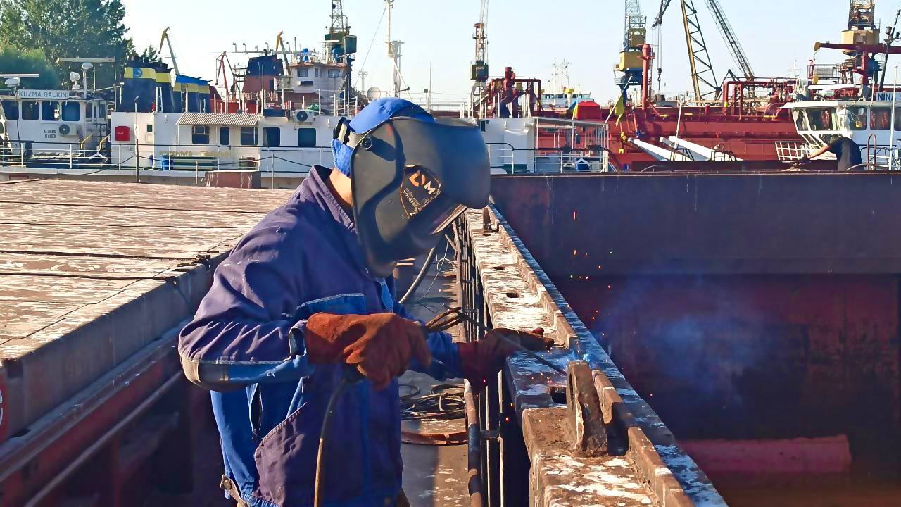 UDS plans to independently bunker its own fleet | Ukrainian and World ...