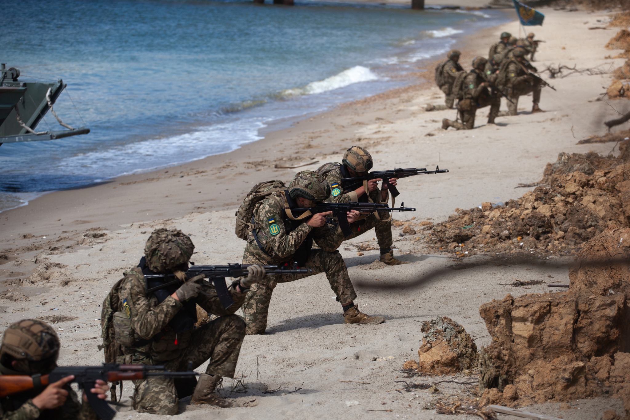 Navy boats landed marines on the unequipped coast | Ukrainian and World ...