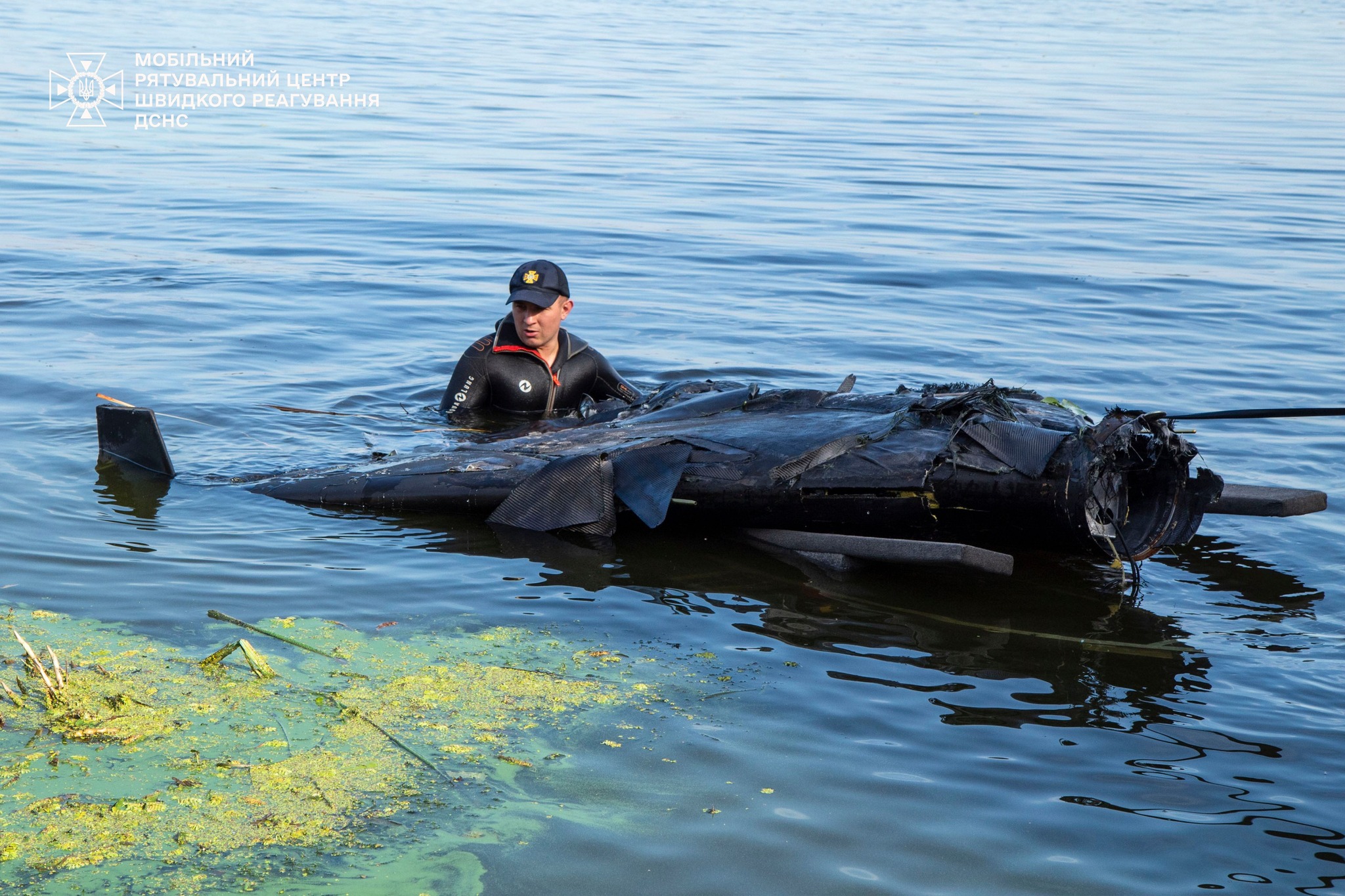 Divers found the wreckage of a Russian drone in the waters of the ...