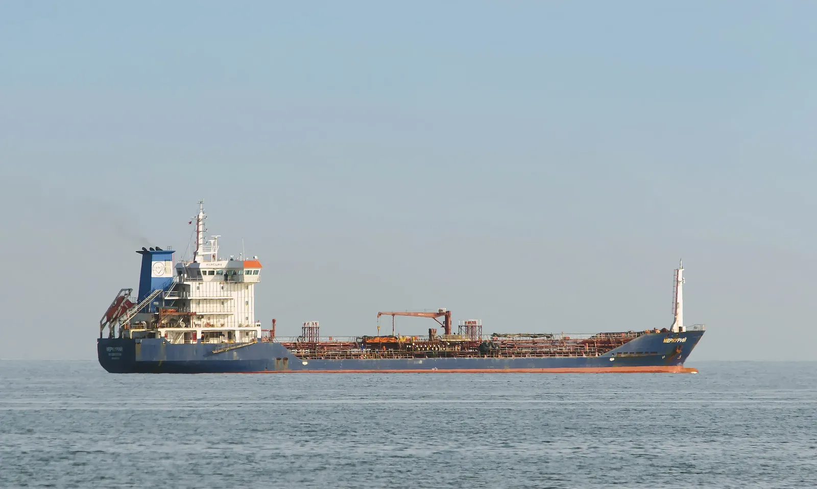 Another Russian tanker breaks down in the Pacific Ocean | Ukrainian and ...