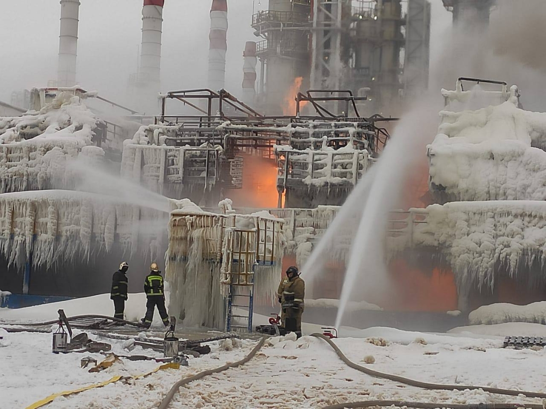 Russian port of Ust-Luga halts operations after explosions | Ukrainian ...