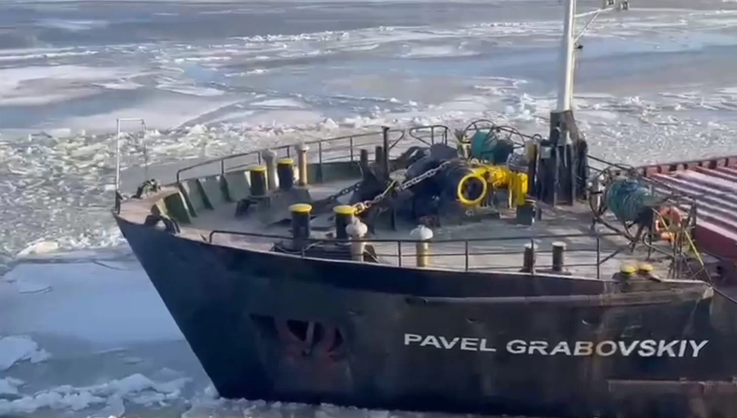Russians cannot save the ship "Pavel Grabovsky" in the Sea of Azov ...