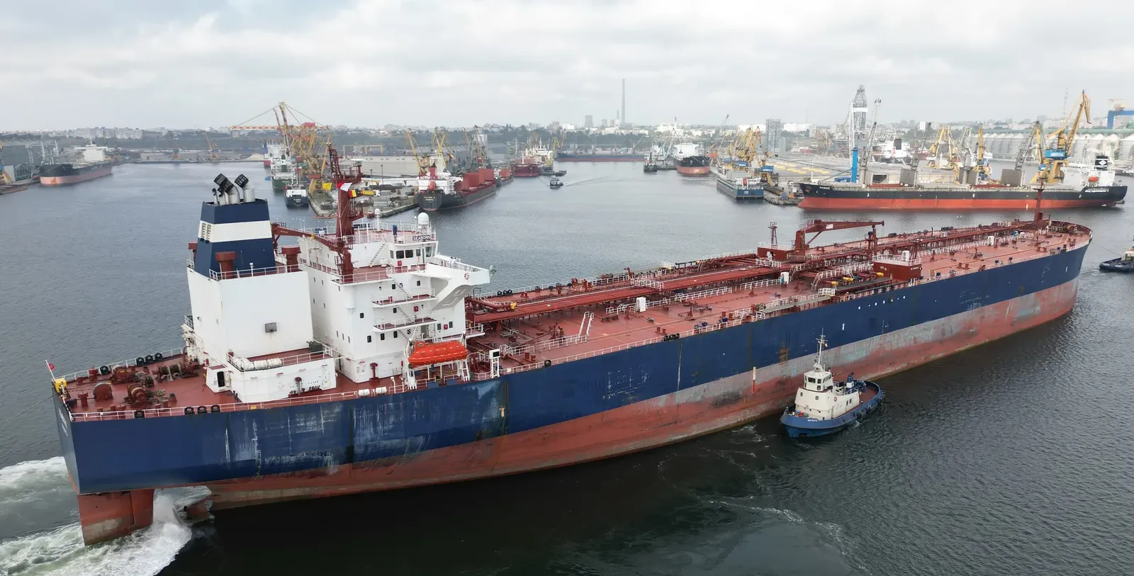 "Shadow Fleet" Tanker Passed Through Estonian Waters at Night to Avoid ...