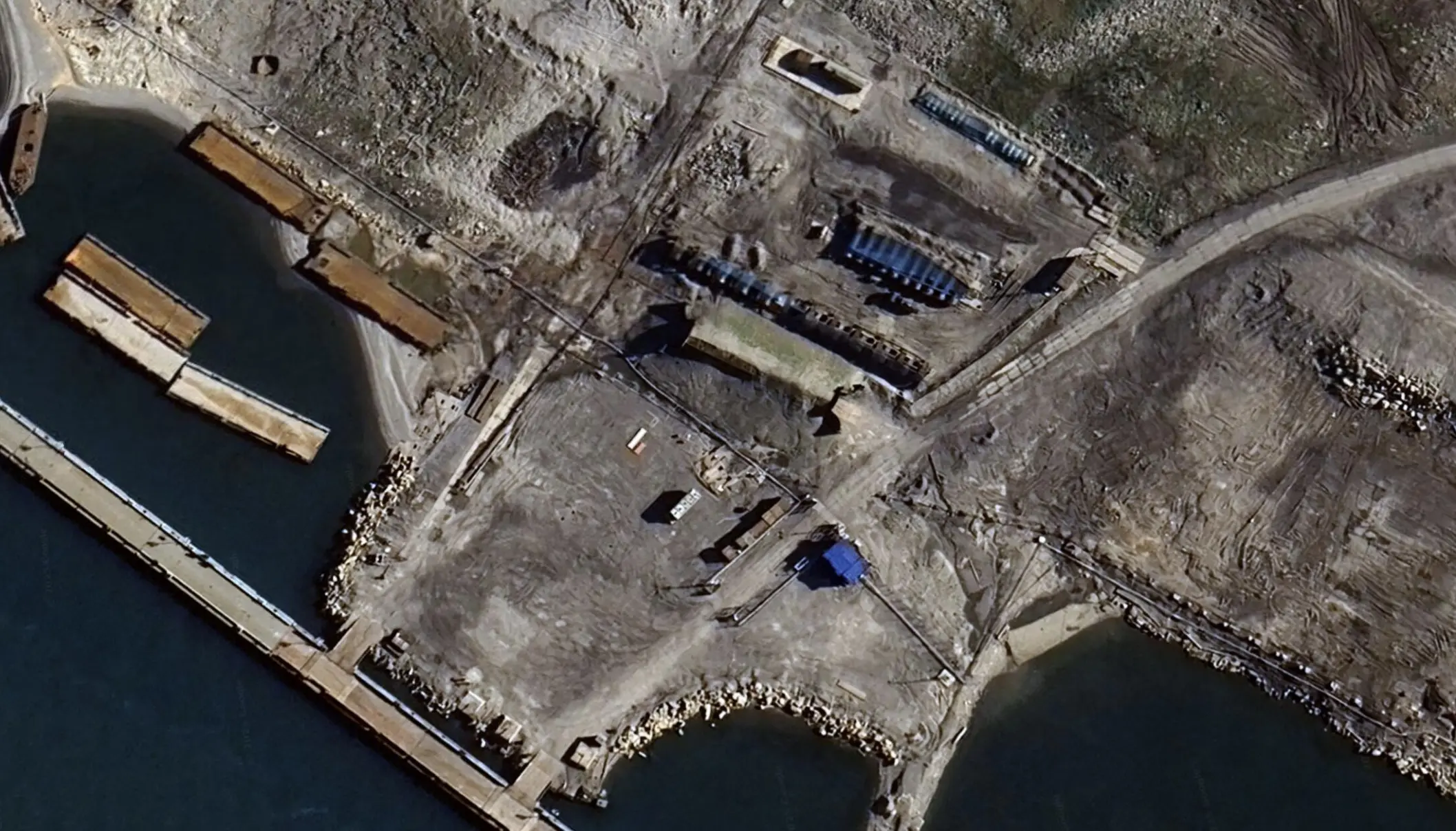 Russia tries to protect fuel tanks at Arctic nuclear base from ...