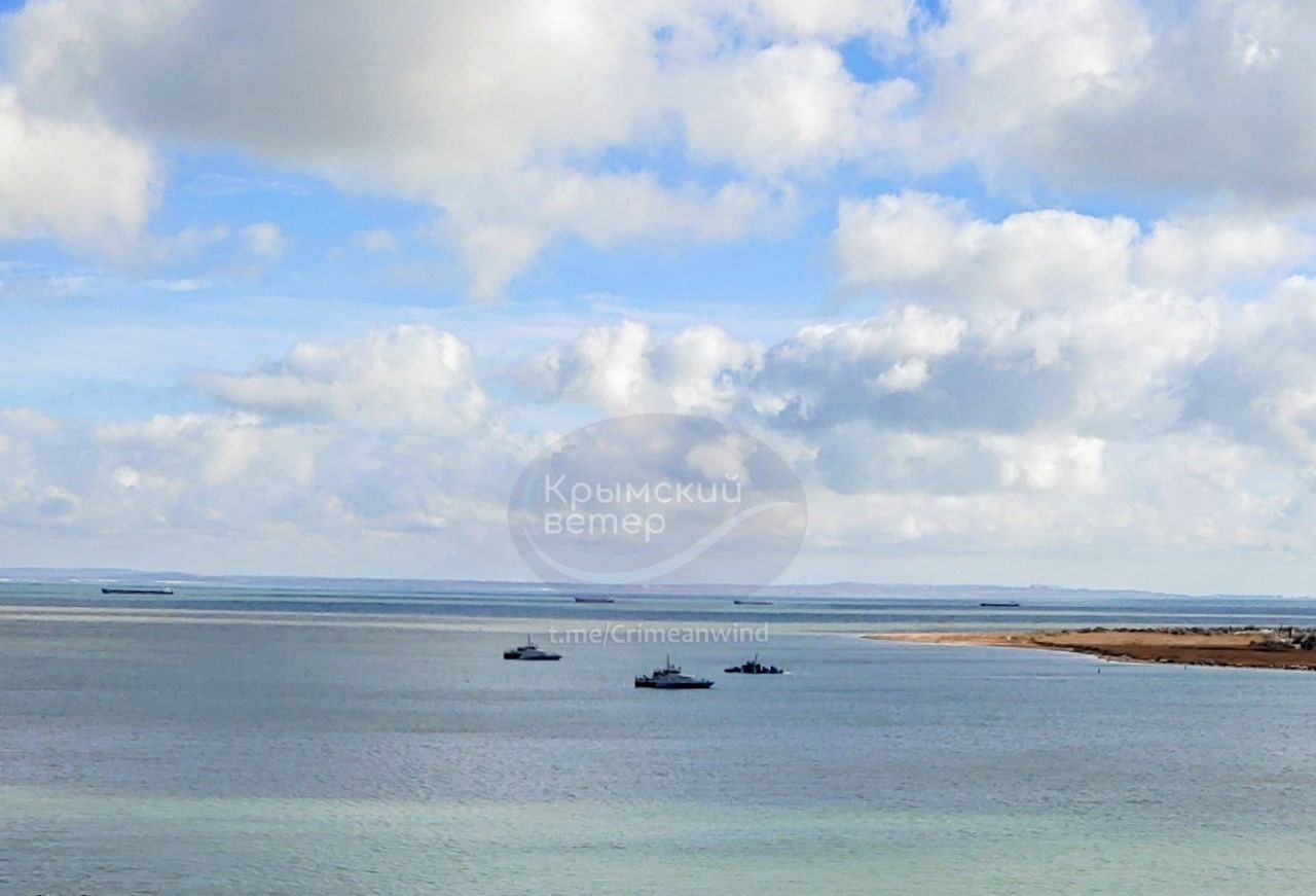 Russia has strengthened the security of the Kerch Bridge from the sea ...