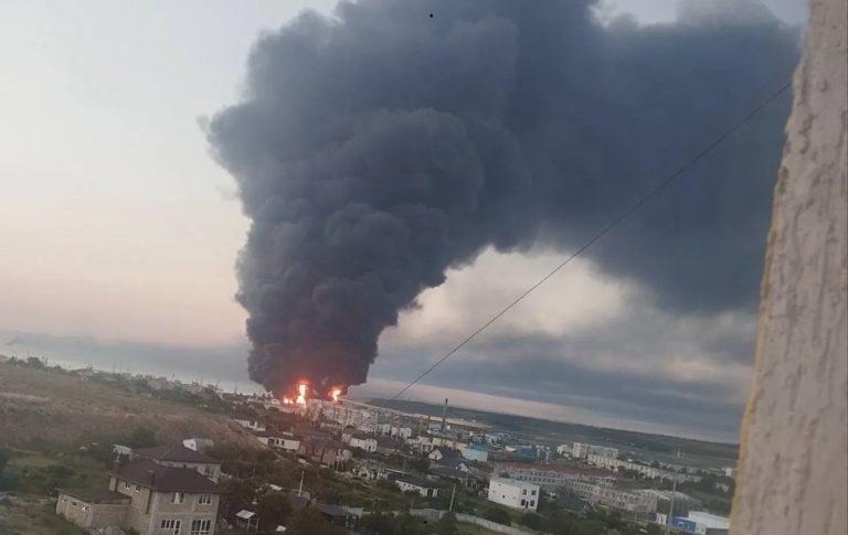 Defense forces hit oil terminals in the ports of Kerch and Kavkaz ...